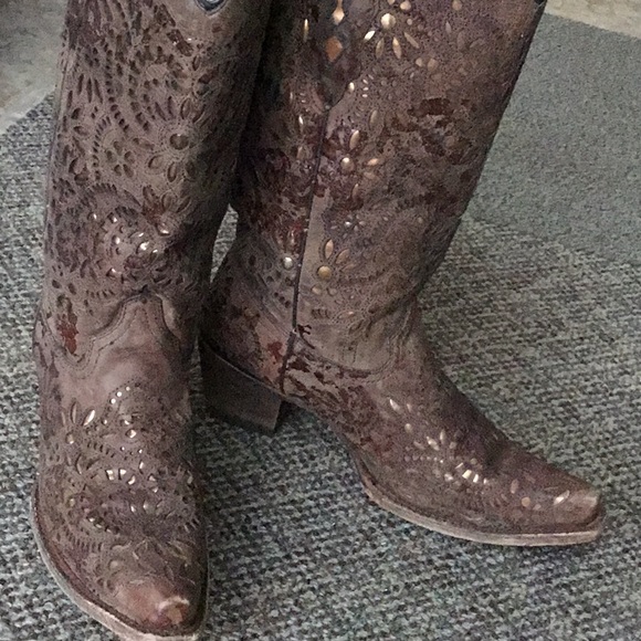 Corral | Shoes | Metallic Bronze Inlay Cutout Brown Corral Boots 9 ...